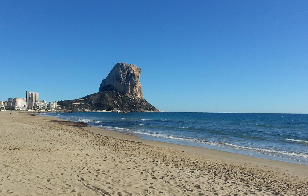 Playa El Arenal en Calpe - Qué Ver en España